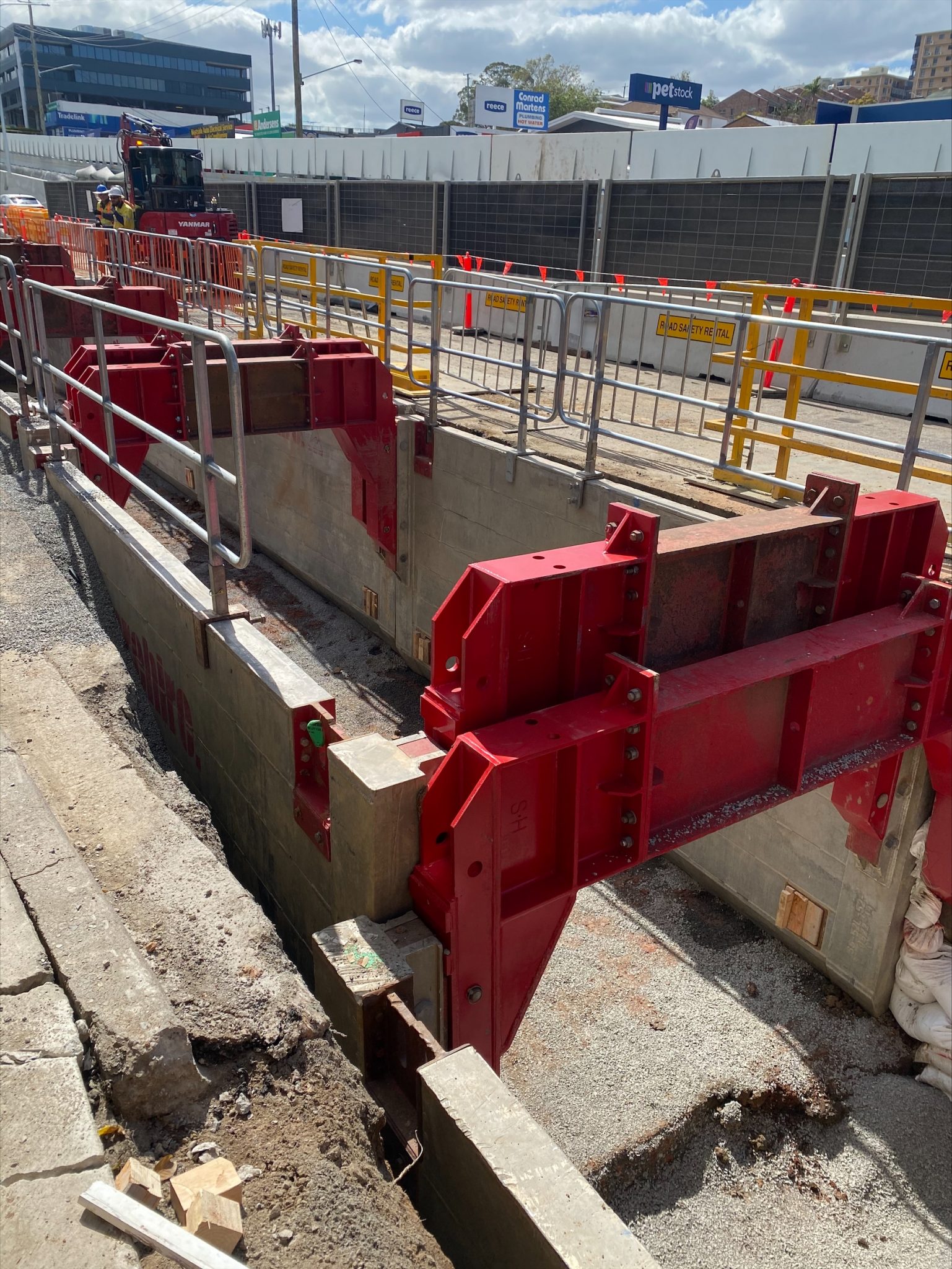 Hire Arch Spreaders Melbourne Brisbane Sydney Adelaide