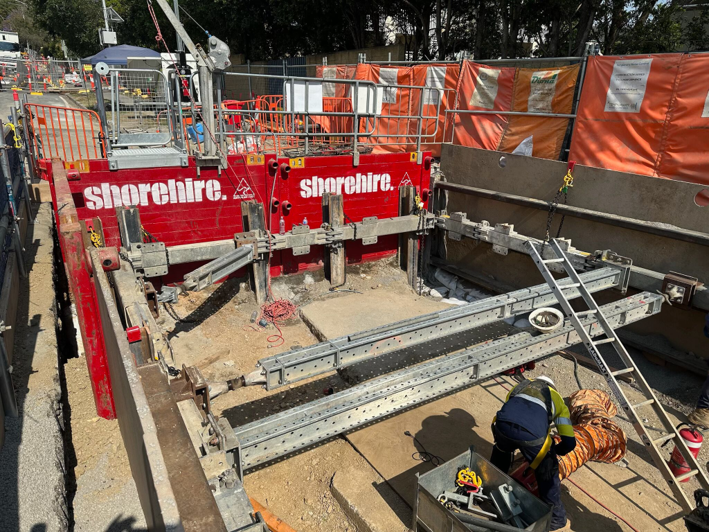 King Post System - Shore Hire